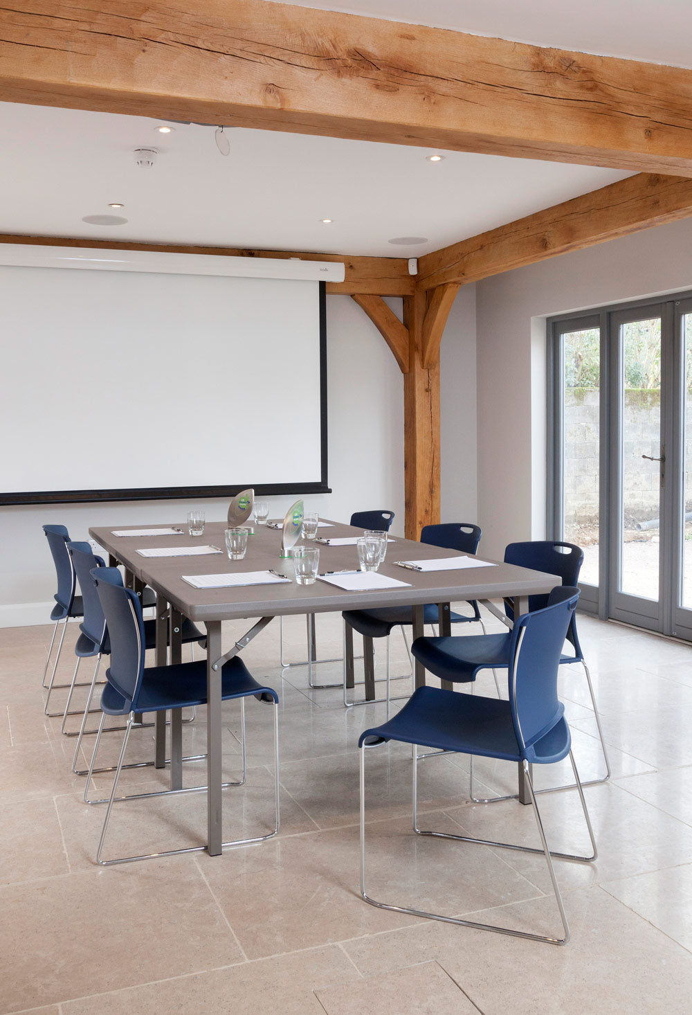 TEST - Jasper Stacking Chair – Mogo Direct